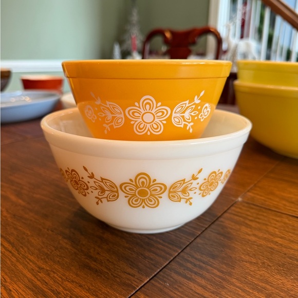 Pyrex | Kitchen | Vintage Pyrex Mixing Bowls | Poshmark